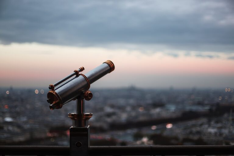 Comment Choisir sa Longue-Vue ? 3 Conseils d’Expert